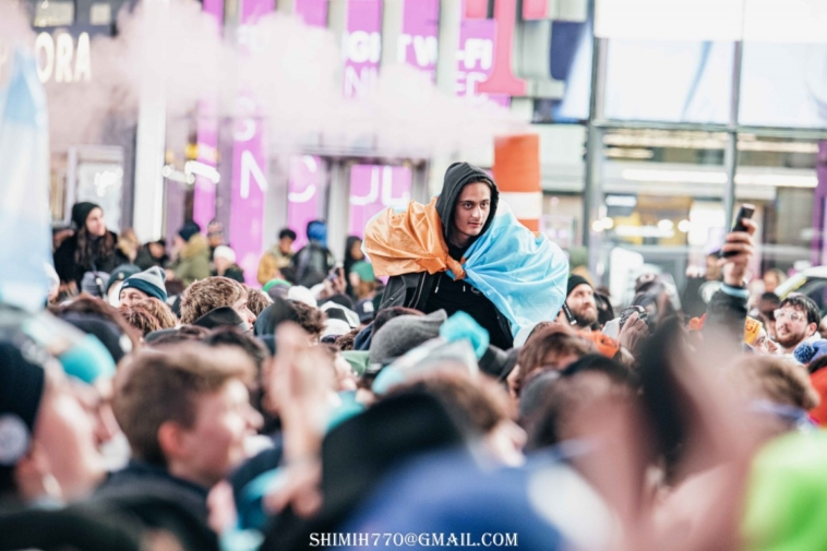 Photos: Over 3,000 Teens Take Over Times Square at CTeen Concert ...